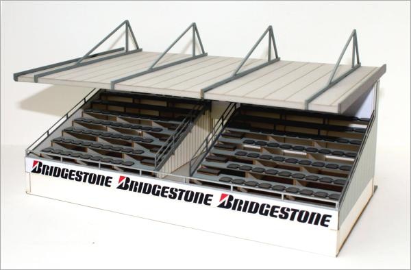 Kit Grandstand with a roof 1/64